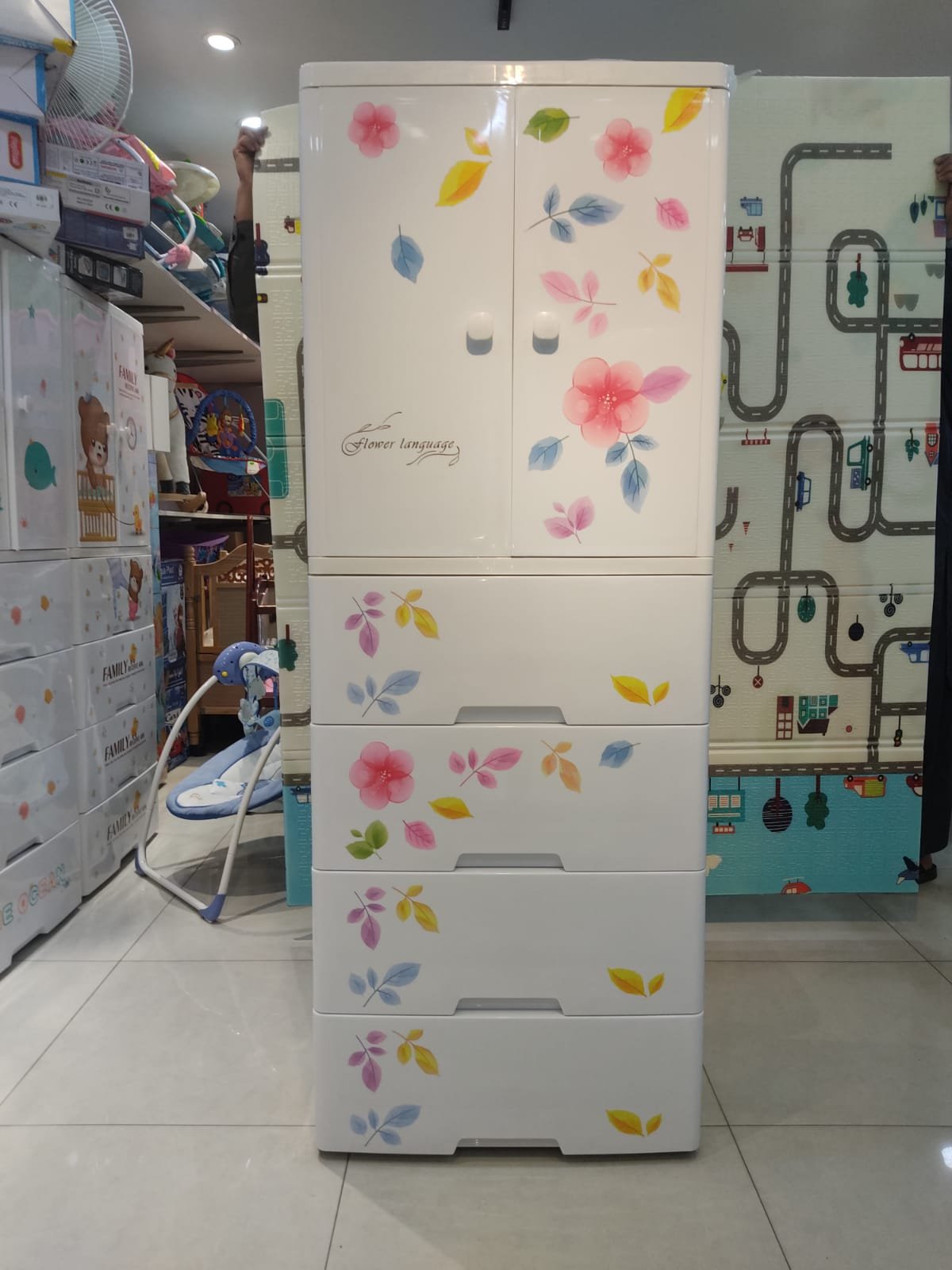 BABY CABINET 4 DRAWERS WITH HANGING FLOWER PATTERN – Items World