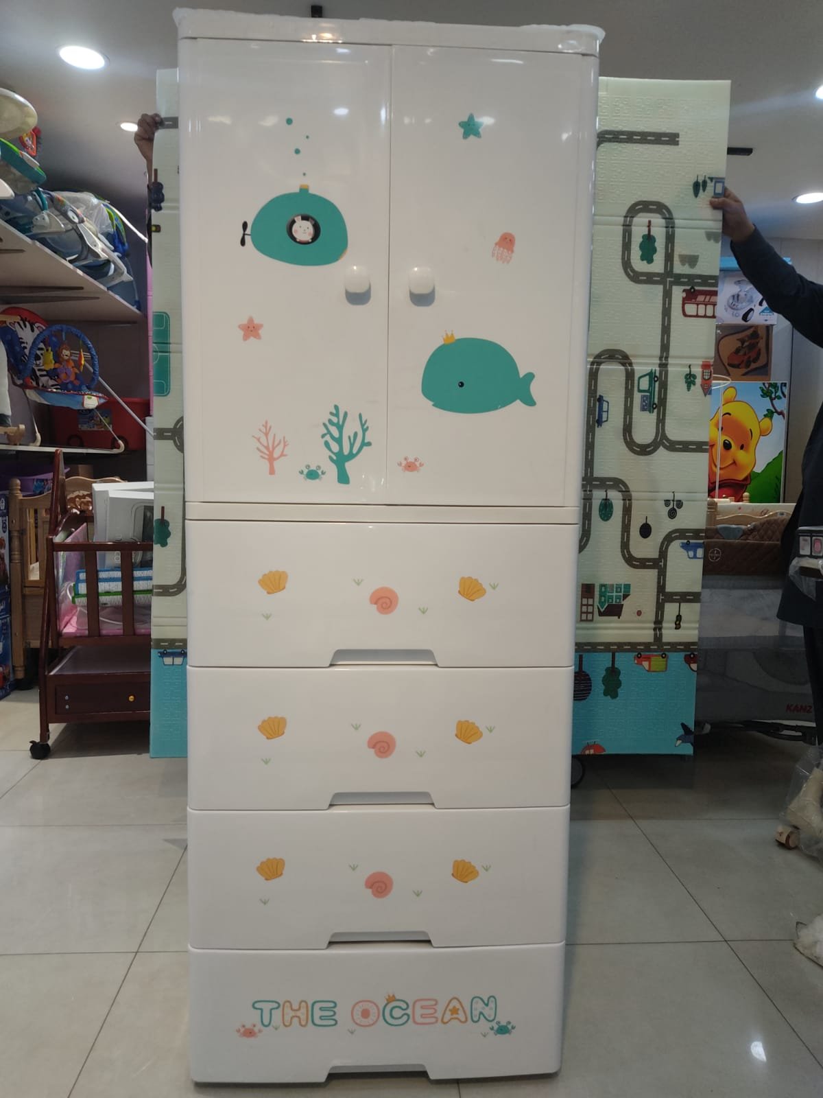 BABY CABINET 4 DRAWERS WITH HANGING FISH PATTERN – Items World